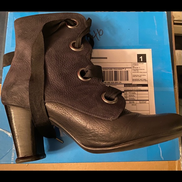 John Fluevog | Shoes | Fluevog Sopranos Robyn Boot | Poshmark